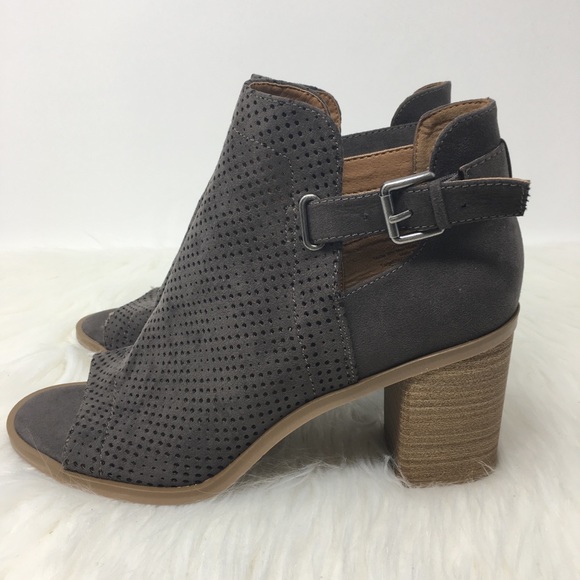 Universal Thread | Shoes | Universal Thread Open Toe Laser Cut Bootie ...